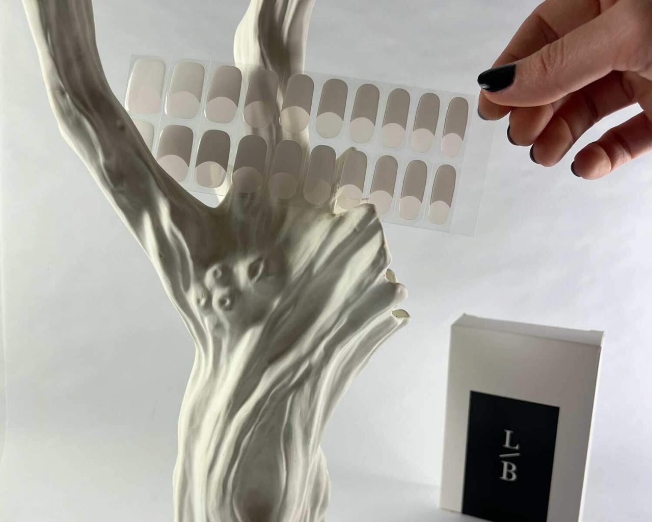 LA-BEK | Semi Cured UV Nails