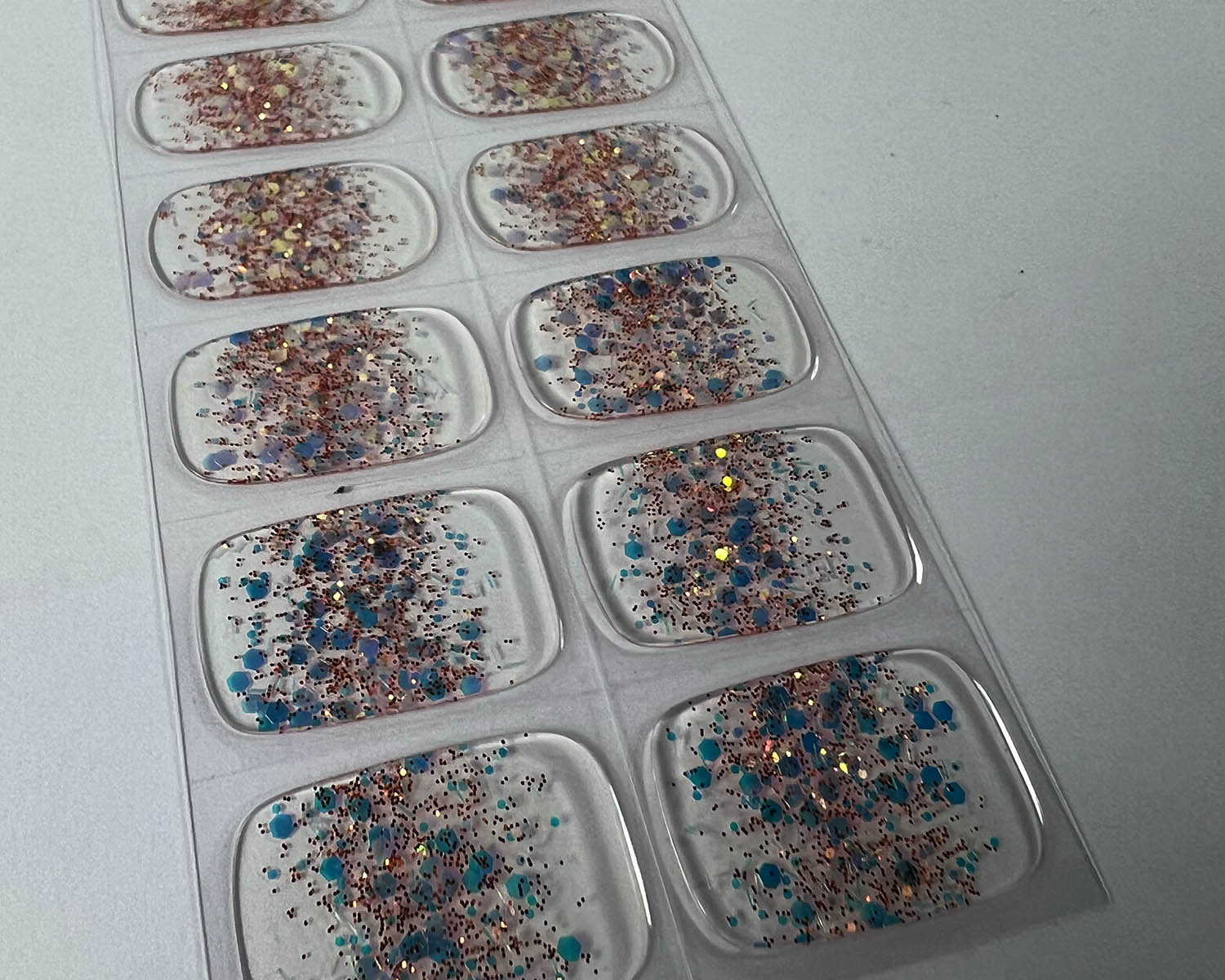 Glitter Bomb | LA-BEK