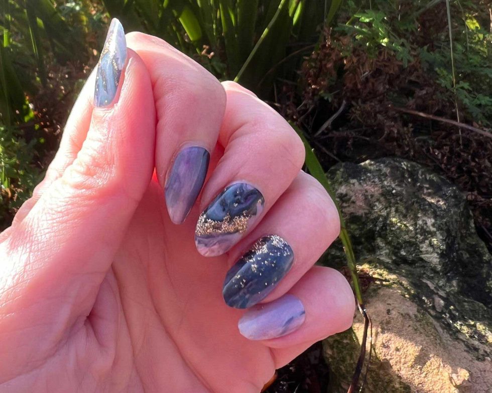 How to Apply Semi-Cured Gel Nails to Very Short Nails: for Flawless ...